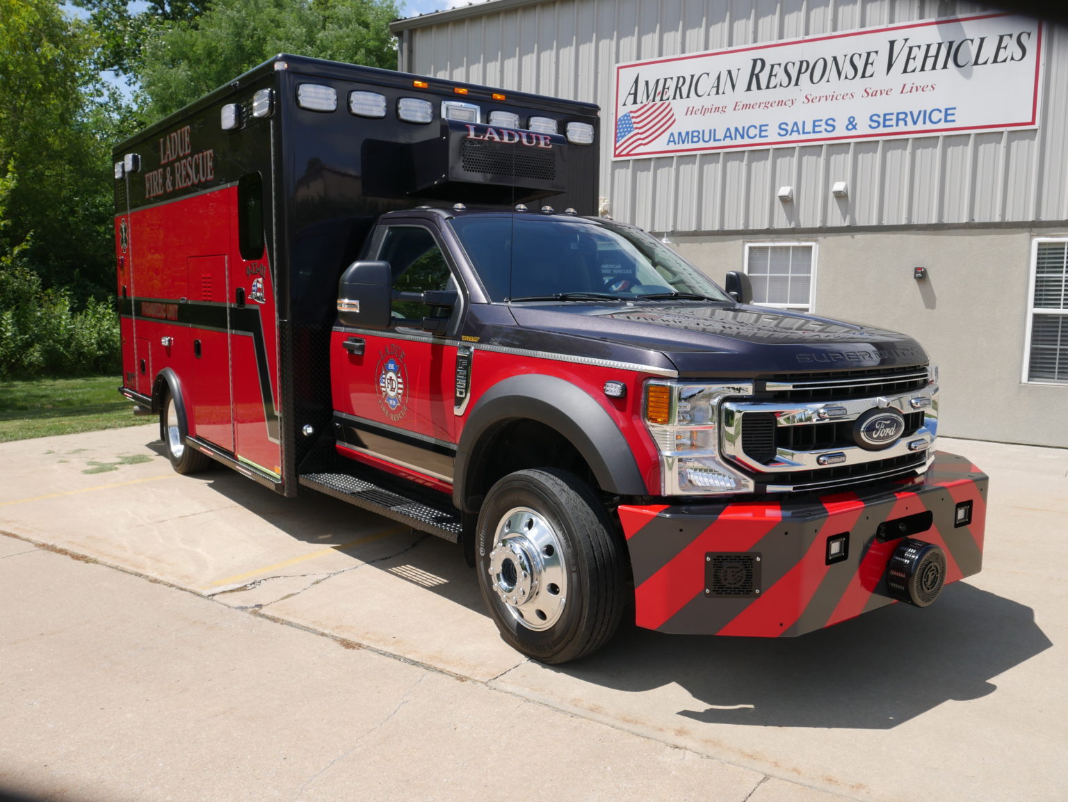 2020 Ladue FPD Type I Custom Ambulance - American Response Vehicles