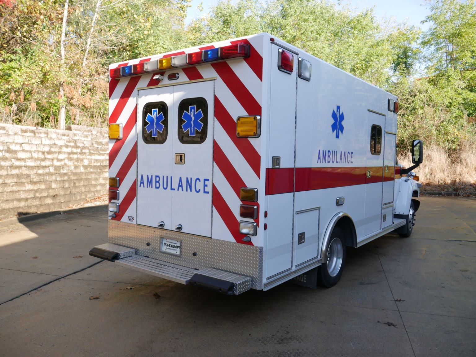 2009 Chevy Medium Duty Custom Ambulance - American Response Vehicles