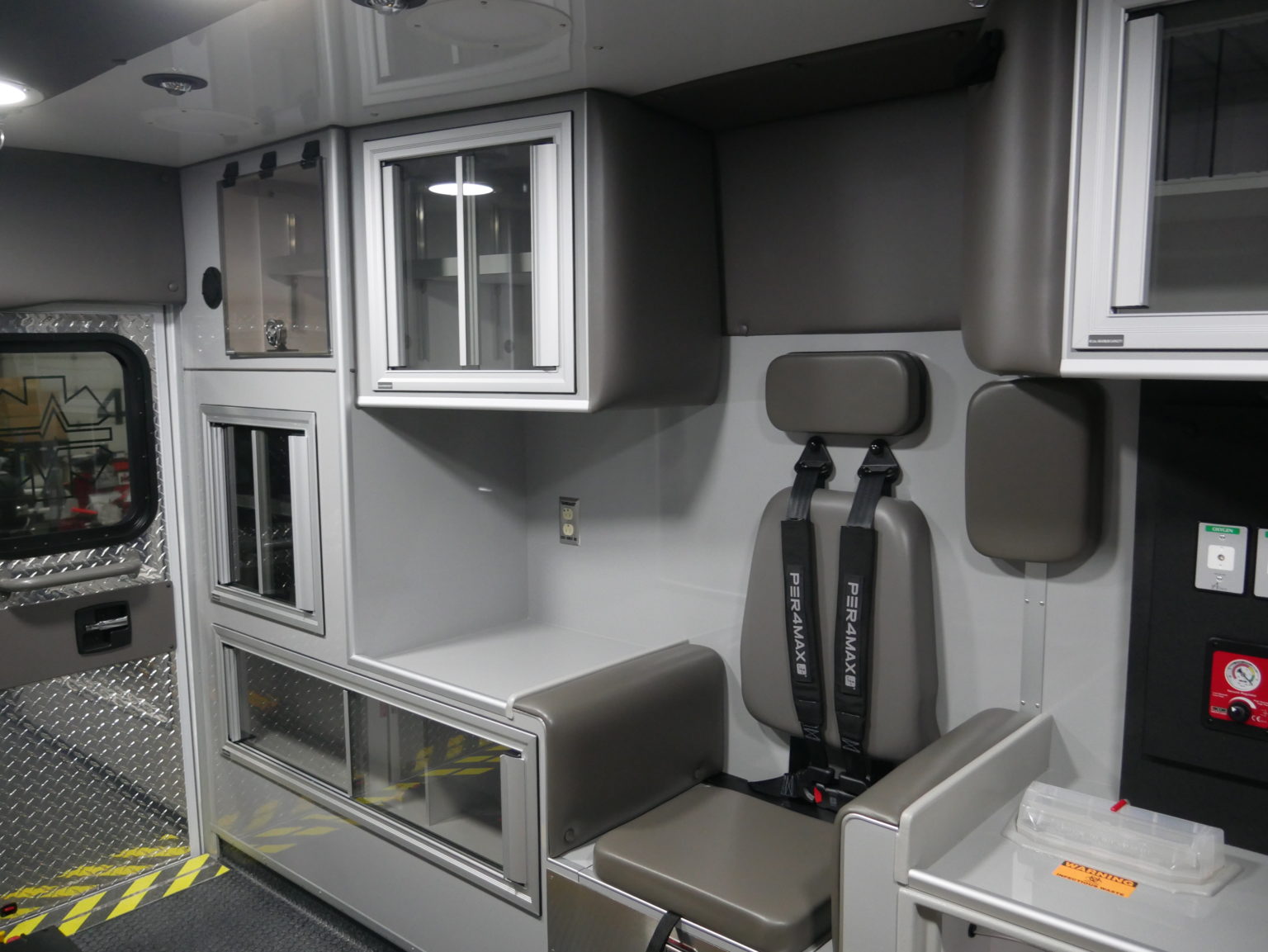 2021 United Medical Response Ford Type III Custom Ambulance - American ...