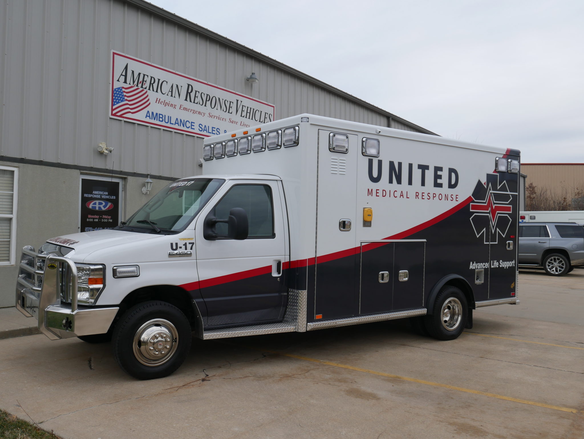 2021 United Medical Response Ford Type III Custom Ambulance - American ...