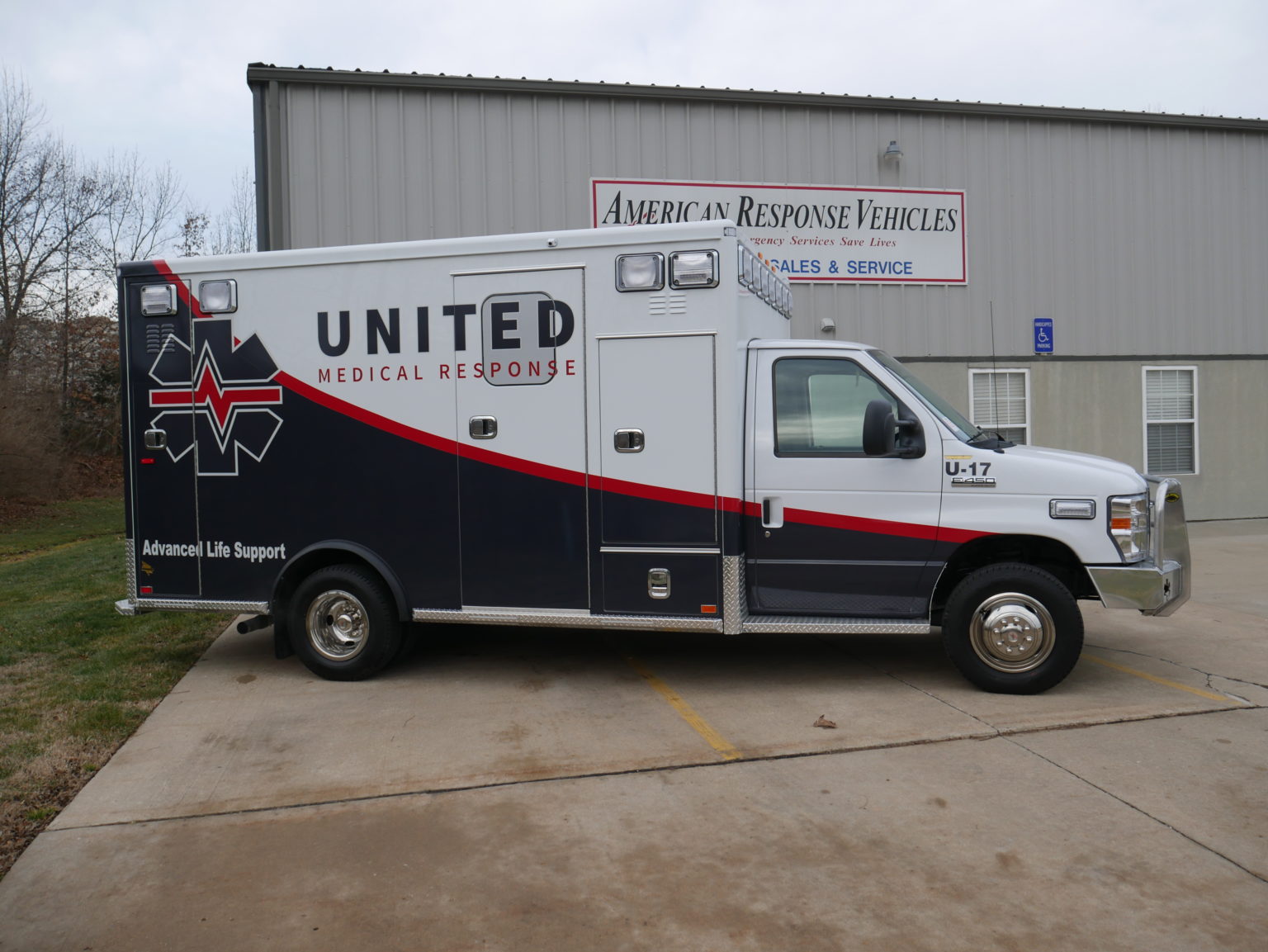 2021 United Medical Response Ford Type III Custom Ambulance - American ...