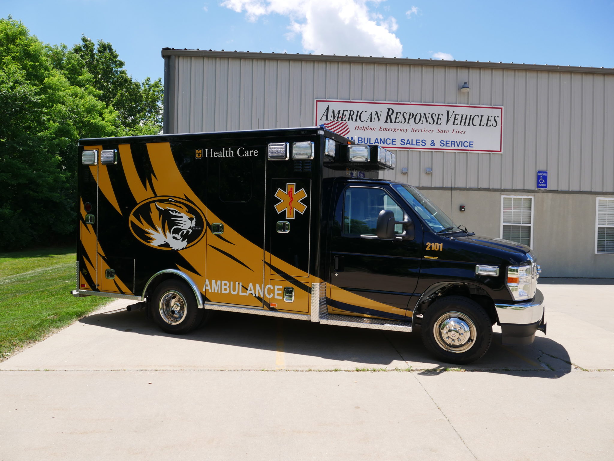 2021 AEV Traumahawk Remount Missouri University Ford Type III Custom ...