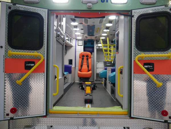 2021 Children's Mercy Remounted Critical Care Transport Freightliner ...