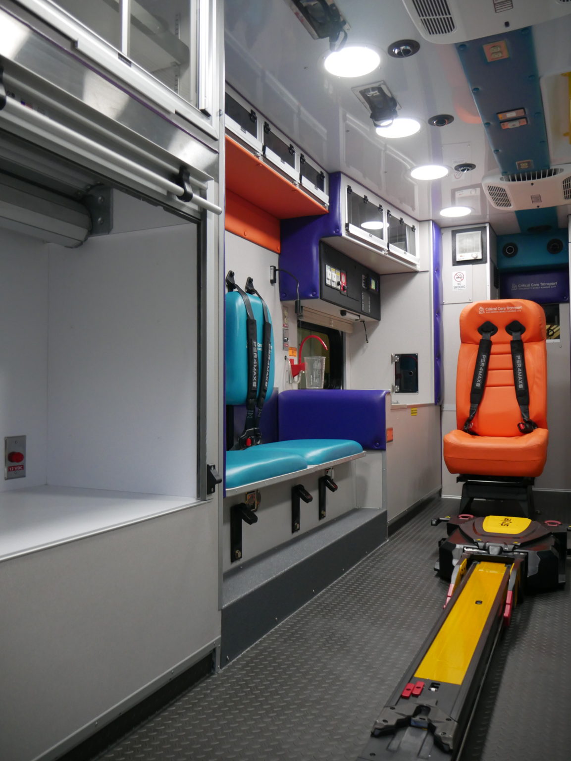 2021 Children's Mercy Remounted Critical Care Transport Freightliner ...