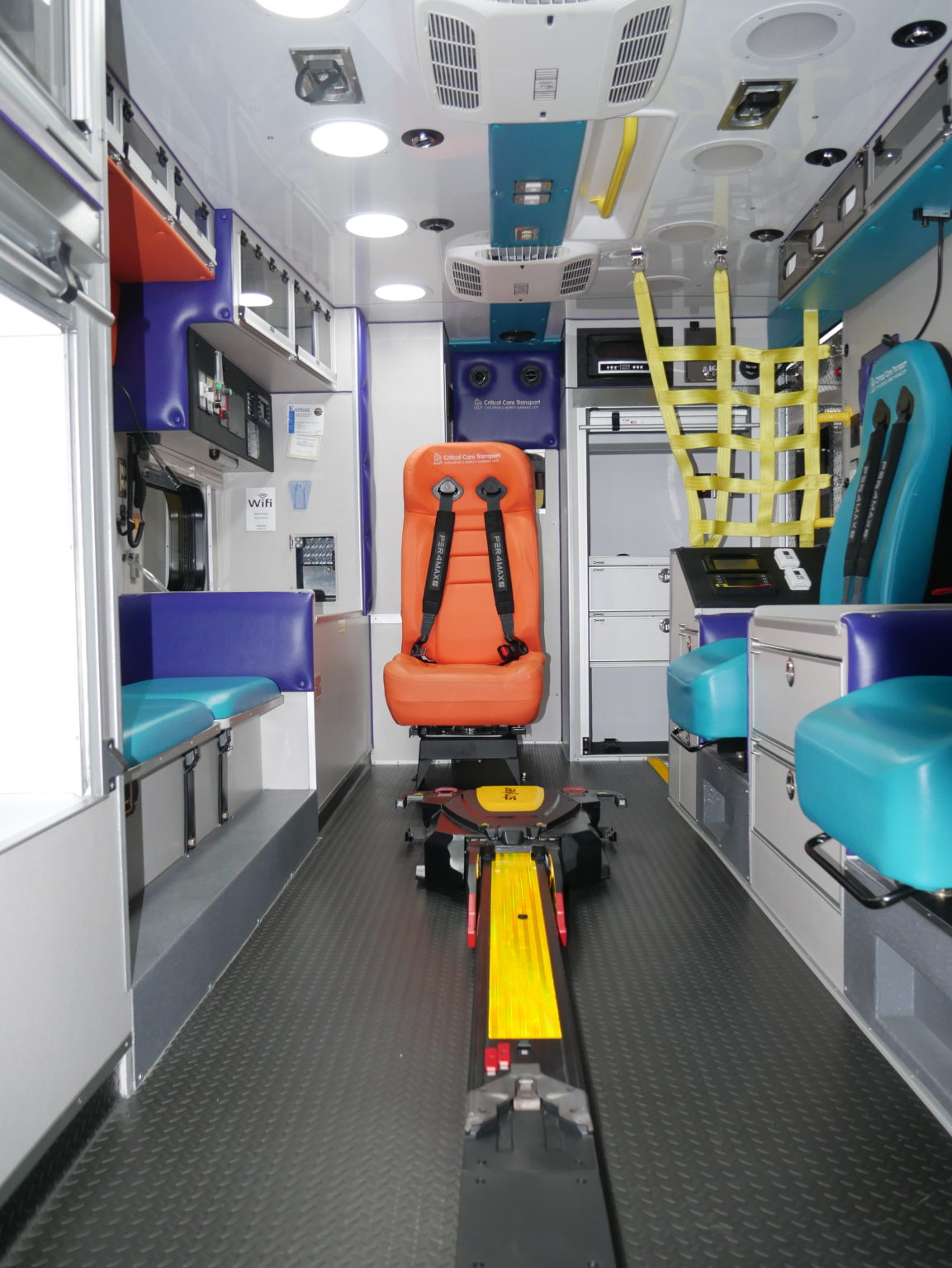2021 Children's Mercy Remounted Critical Care Transport Freightliner ...