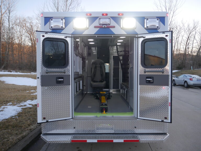 2022 Reno County EMS AEV Traumahawk Ford E450 Type III Custom Ambulance ...