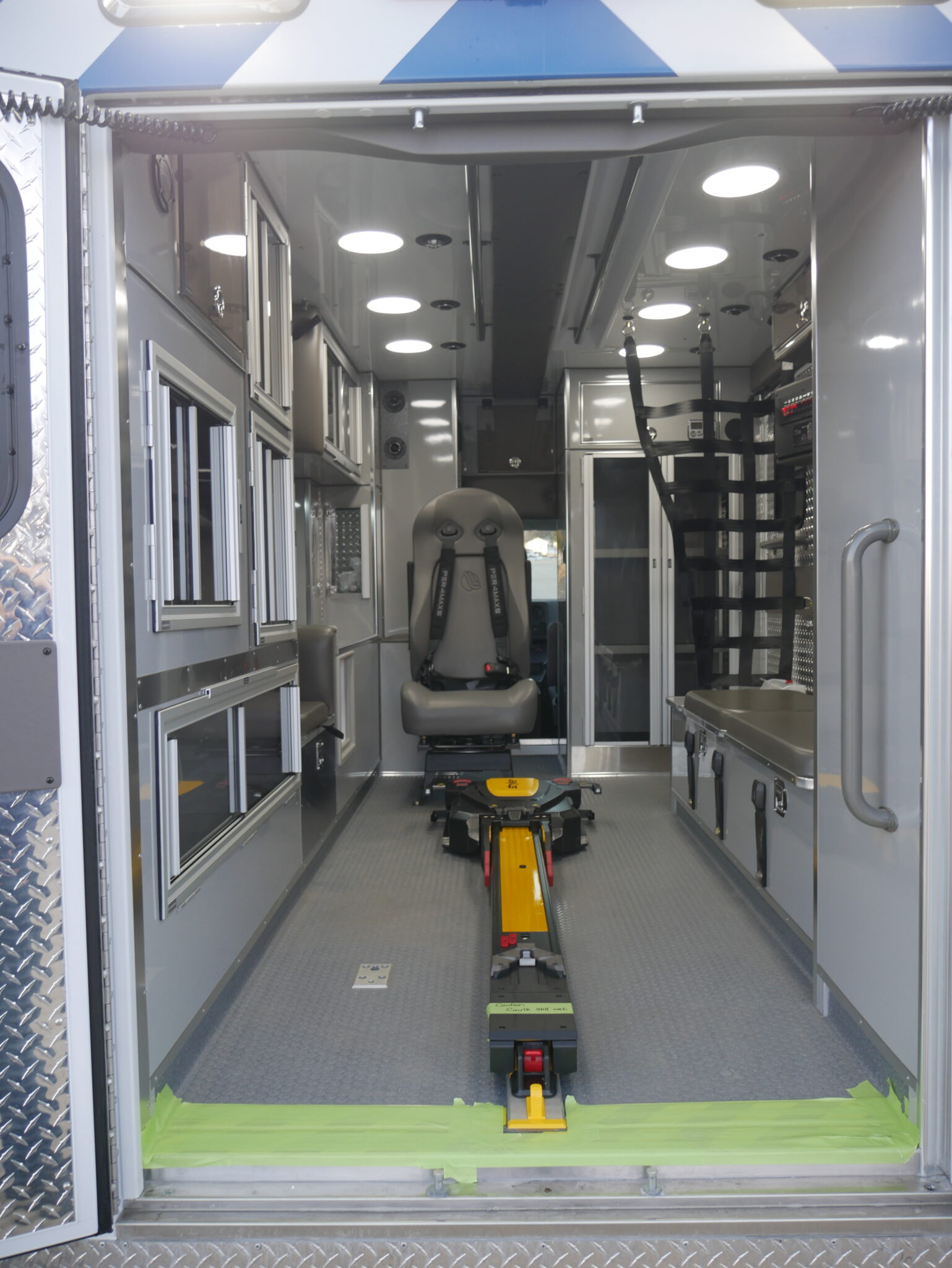 2022 Reno County EMS AEV Traumahawk Ford E450 Type III Custom Ambulance ...