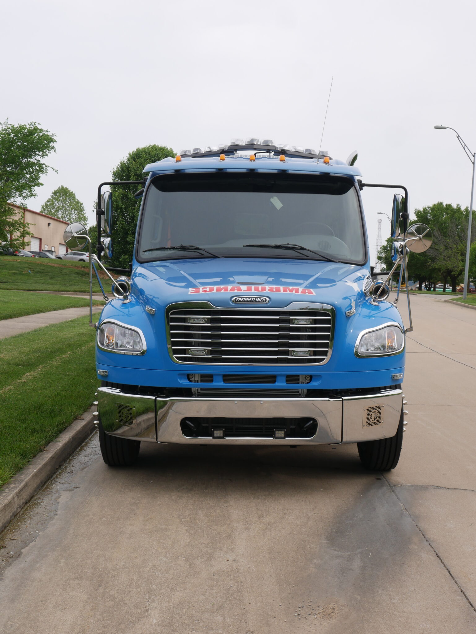 2022 Children's Mercy Remounted Critical Care Transport Freightliner ...