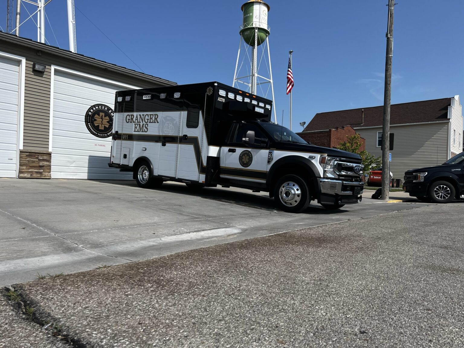 2022 Granger EMS AEV Traumahawk Custom Ford F-550 Type I Ambulance ...