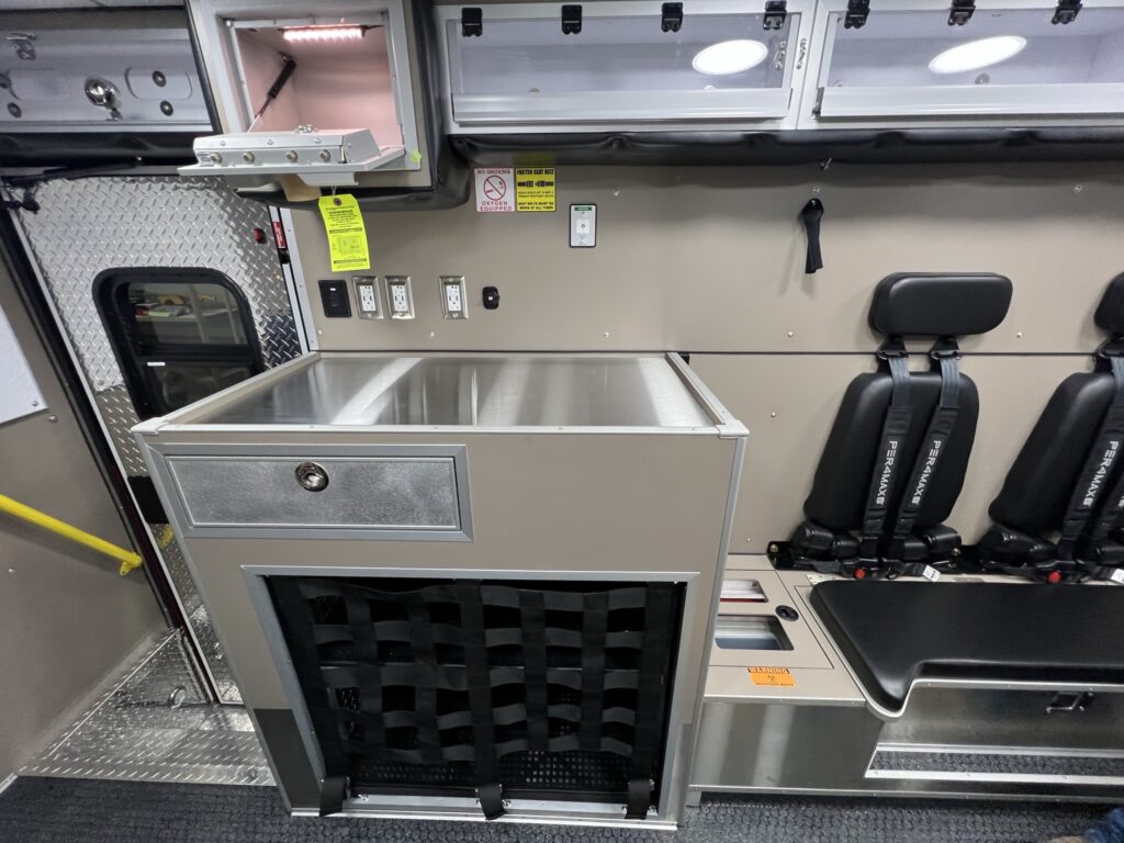 2022 St. Charles City Fire Department AEV Traumahawk Custom Ford F-550 ...