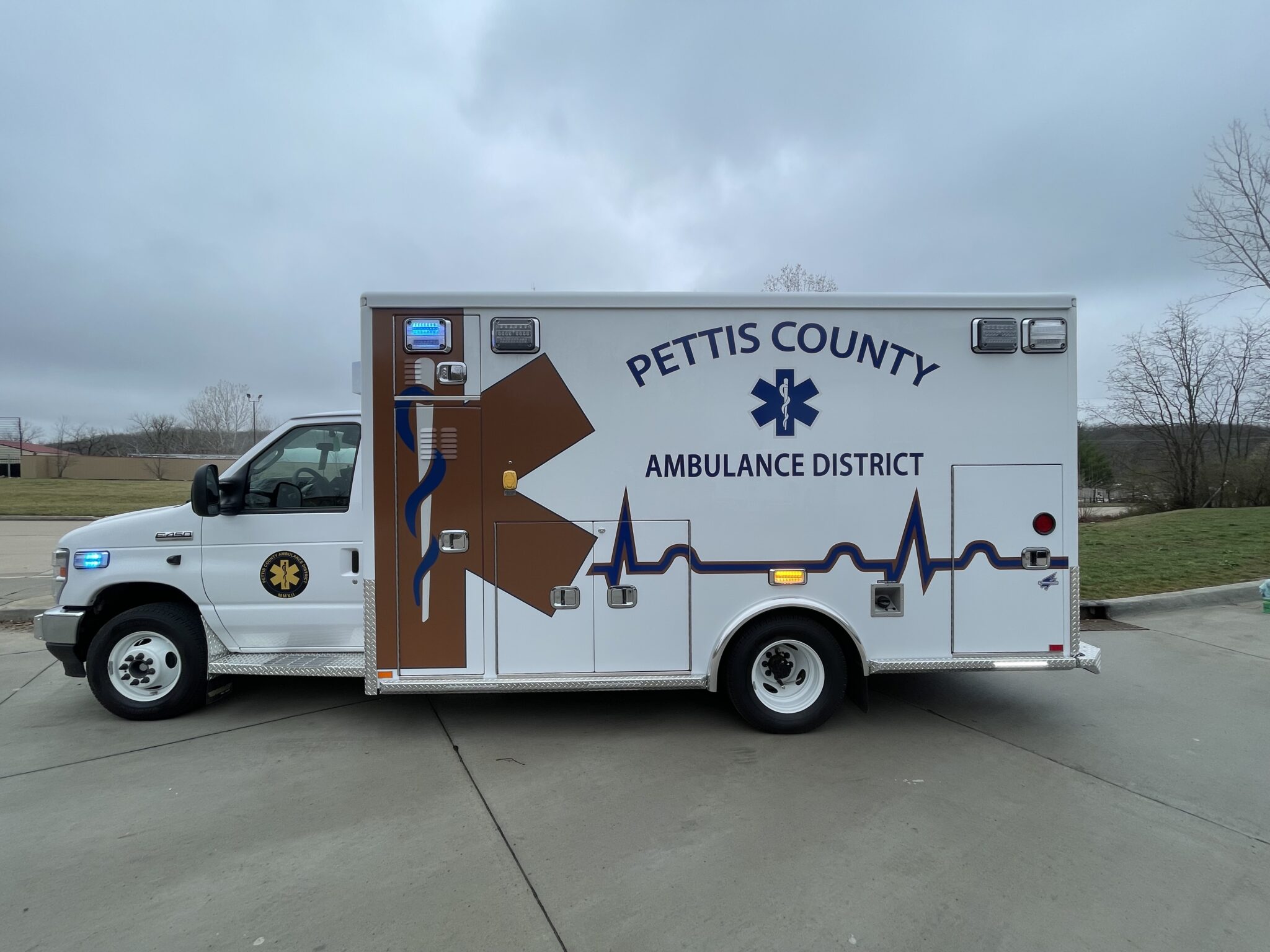2023 Pettis County Ambulance District AEV Traumahawk Ford Type III ...