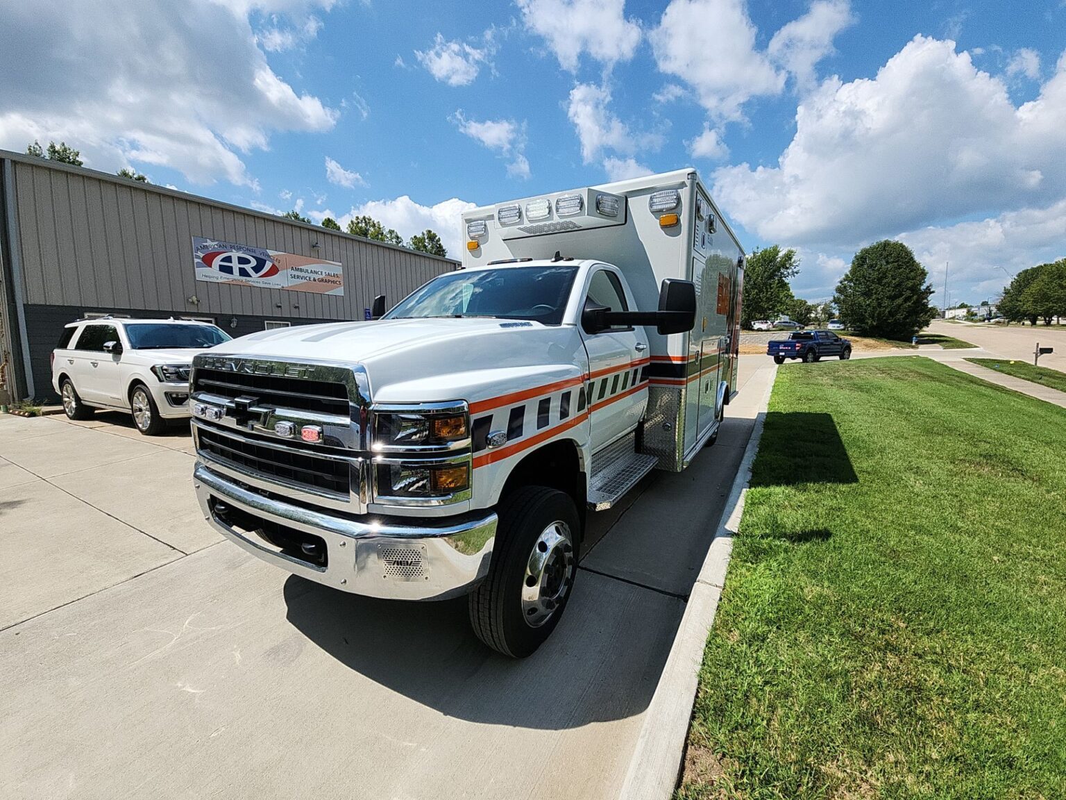 2024 Ellis County EMS Chevrolet Medium-Duty AEV Traumahawk Custom ...