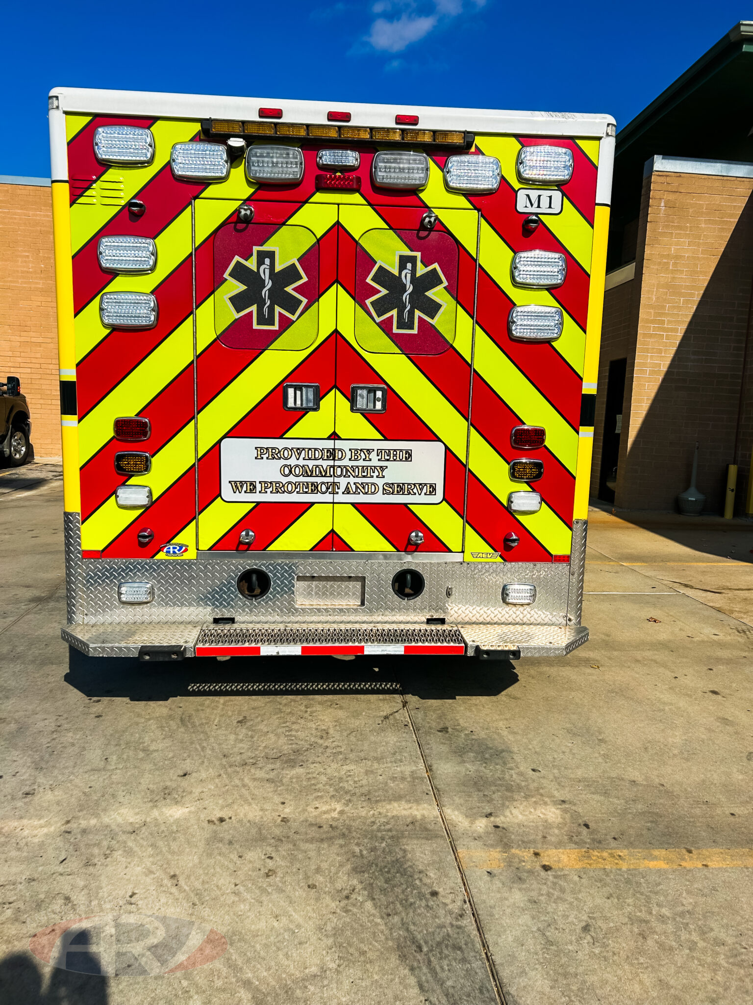 2013 Used Medium Duty Ambulance Available for Sale AEV Traumahawk Type ...